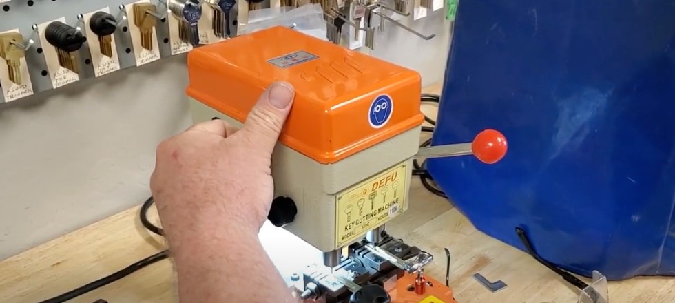 How to Become a Locksmith - Chicago Safe and Lock - Locksmith Chicago ...